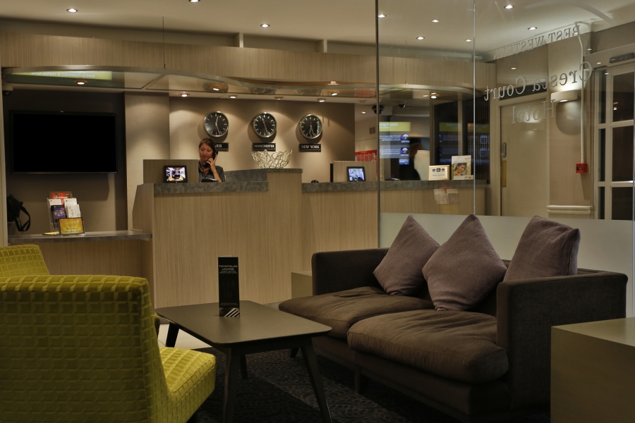 Cresta Court | Modern and Clean Hotel near Manchester Airport with Park ...